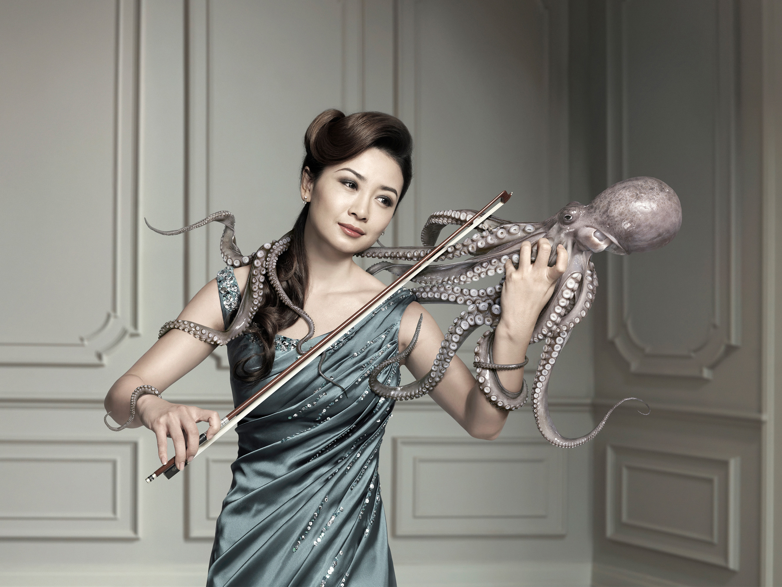 Ross Brown. Photography, CGI Direction, Motion